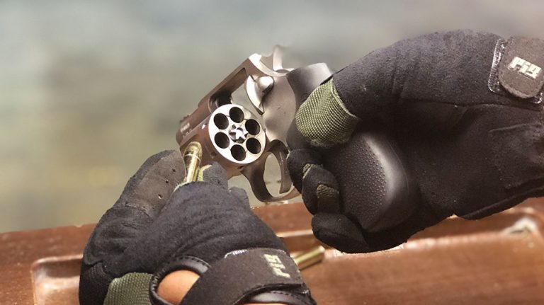 How to Shoot a Revolver - Beginner Gunner